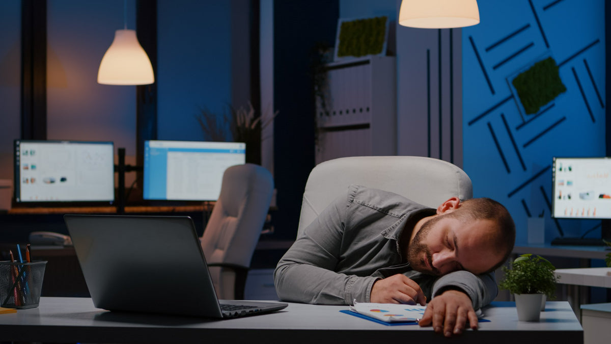 Working Late Shifts: How to Stay Comfortable and Productive – Moogdesk