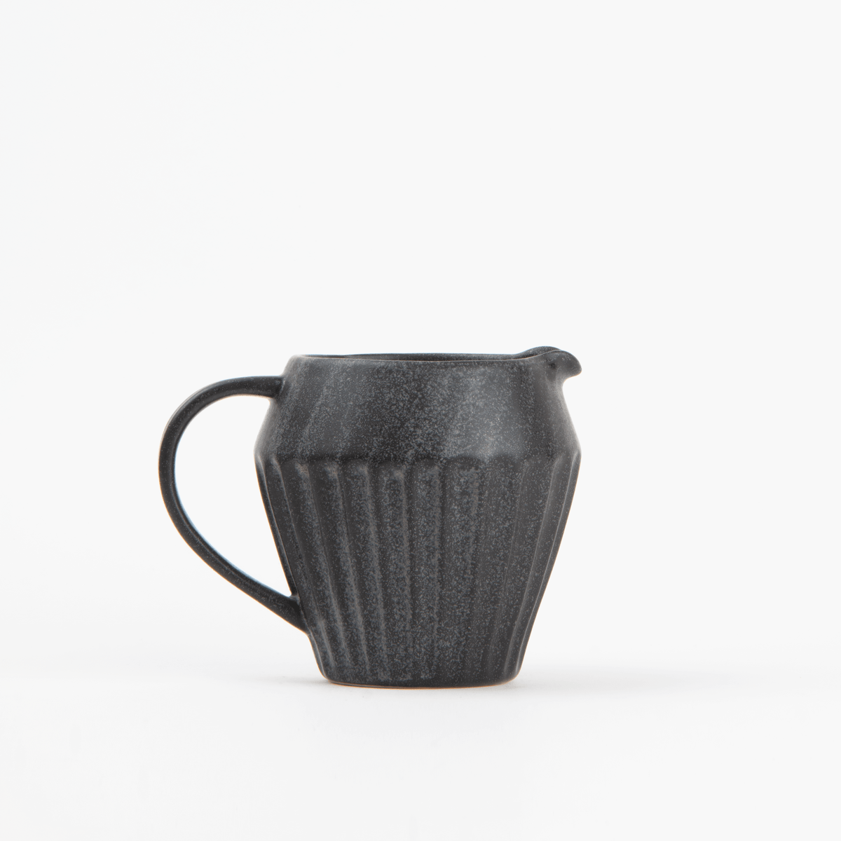 Nero Luna Stoneware Creamer – Moogdesk