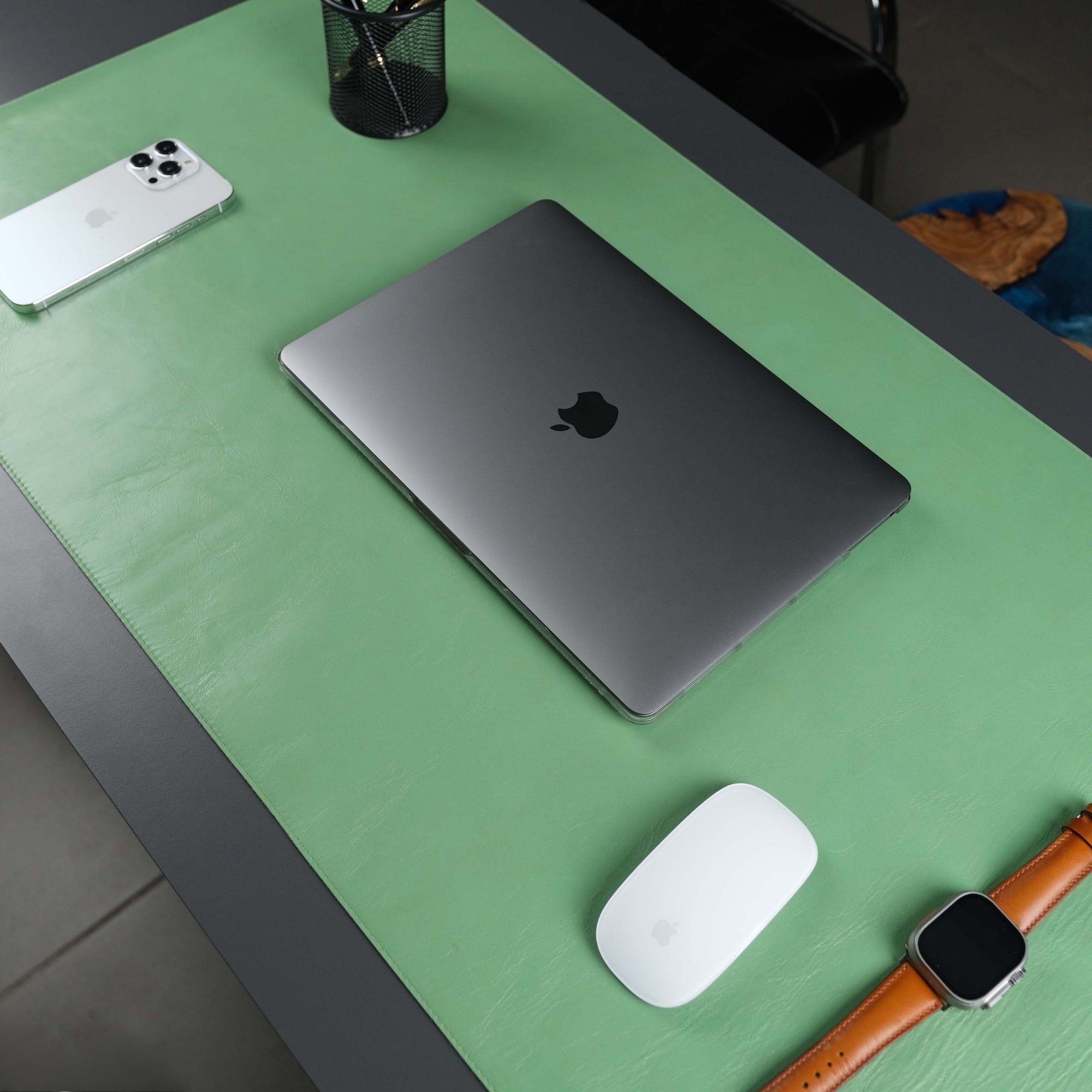 Jersey Green Leather Desk Pad for Office and Home – Moogdesk
